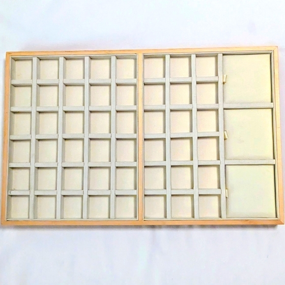 Pandora | Storage & Organization | Pandora Wood Dealer Jewelry Display ...